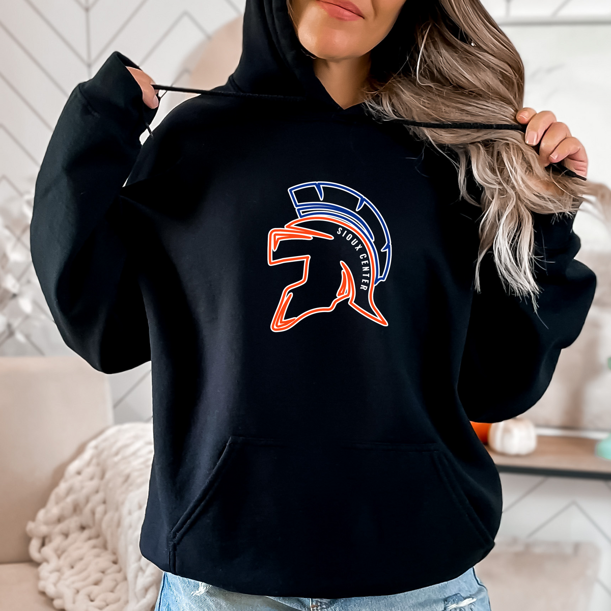 Helmet Outline Black Gildan Hoodie – Sioux Center Warriors